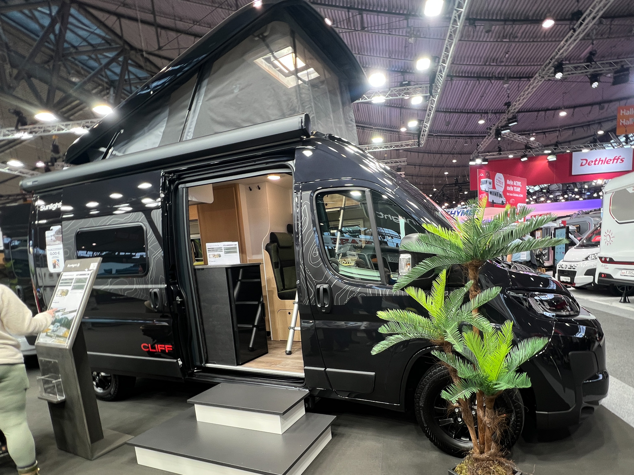 Sunlight Camper Van CLIFF 600 X, CLIFF 640 X - Info, Prices